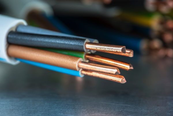 ERP, IGH : l’arrêté du 17 mai 2024 fixe comportement au feu des câbles ...
